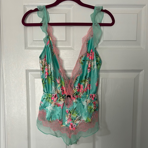 Victoria's Secret | Intimates & Sleepwear | Vintage Victorias Secret ...